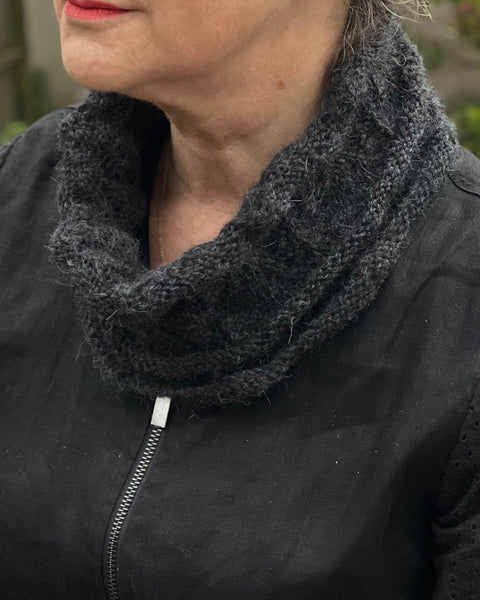 Ahuru Cowl – Broomfields & Co